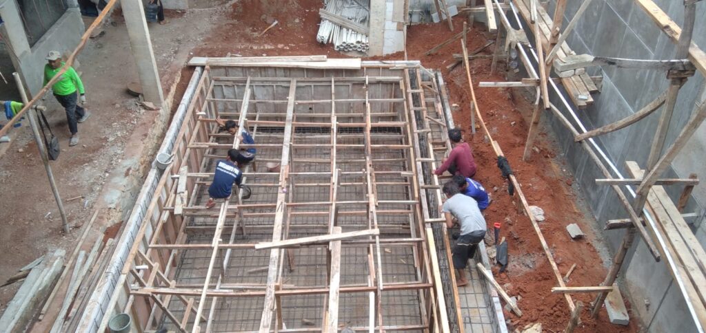 Jenis dan Persyaratan Dalam Pengerjaan Bekisting Kolam